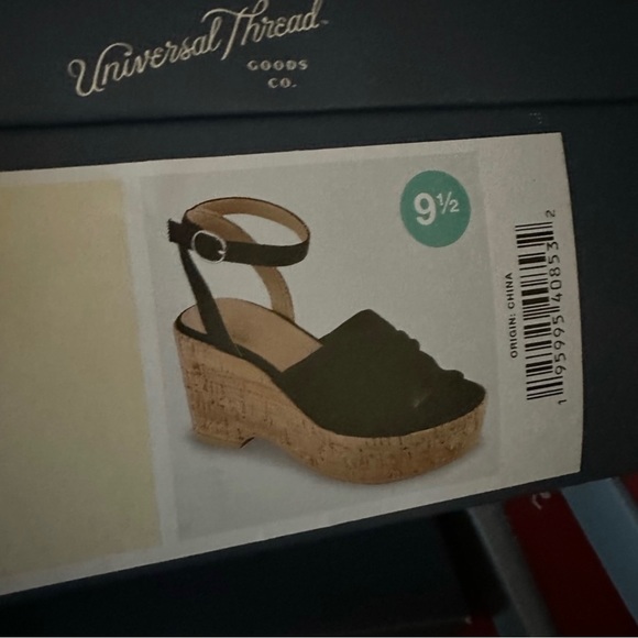 Universal Thread | Shoes | Universal Thread Women Wedge Sandals | Poshmark
